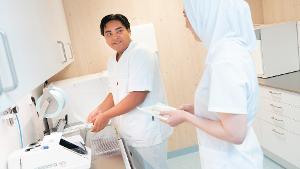 Kommunikasjon og samhandling på jobb - Kommunikasjon og samhandling (HS-HES vg2) - NDLA